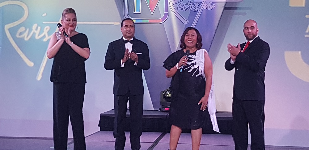 Zoila Puello y Ramón Almanzar celebran en grande los 30 años de TV ...