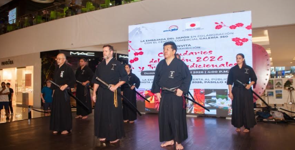 Embajada Japón expone en Galerías 360 calendarios 2026, bonsáis ...